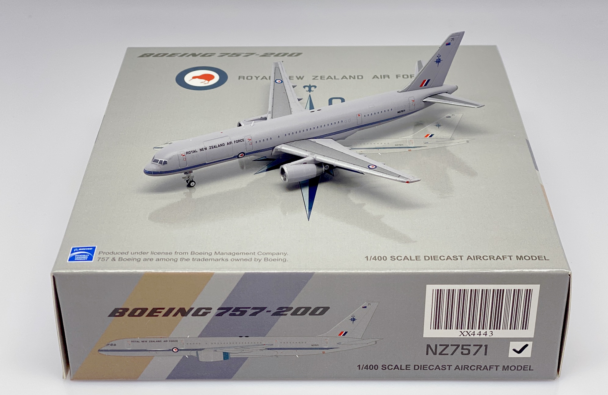 XX4443 Royal New Zealand Air Force B757-200 NZ7571 – Airplane Model SG