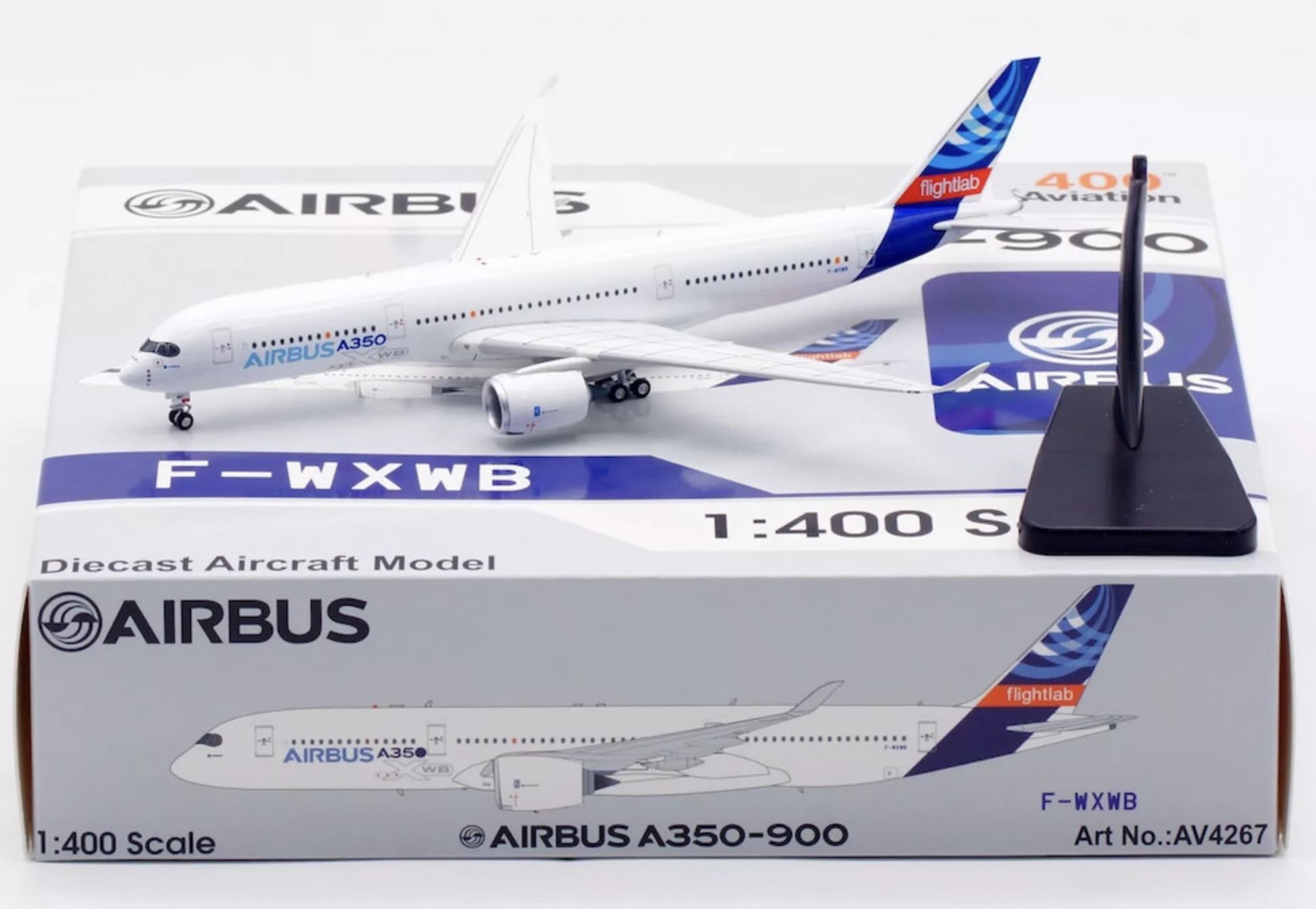 AV4267 Airbus Industrie A350-941 F-WXWB (with rolling detachable ...